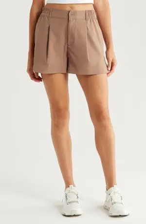 Beyond Yoga Status Shorts - Khaki