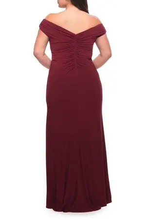 La Femme Matte Jersey Plus Gown With Ruching And Slit - Wine