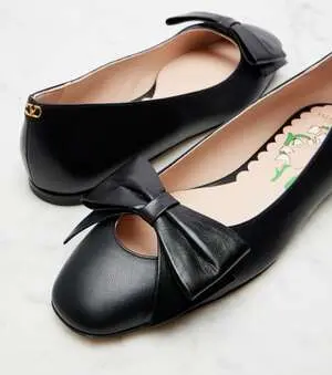 Valentino Garavani Bowow Leather Ballet Flats - Black