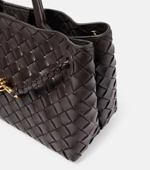 Bottega Veneta East-west Andiamo Leather Tote Bag