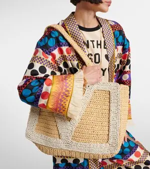 Valentino Garavani Viva Superstar Large Tote Bag - Beige