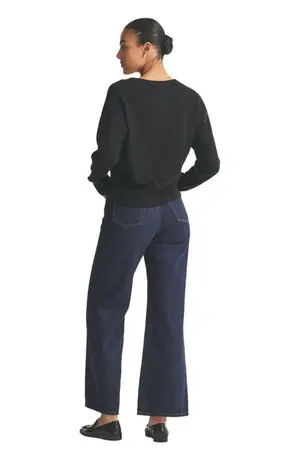 Naadam Signature Cashmere Classic V-neck Sweater - Black