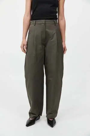 ST AGNI Relaxed Balloon Trousers