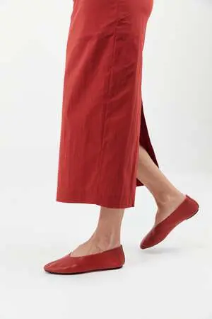 ST. AGNI Soft Glove Lambskin Ballet Flats
