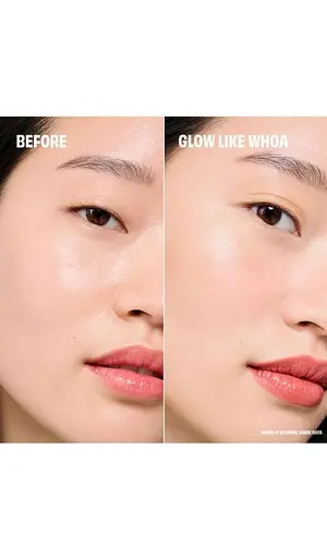 BENEFIT COSMETICS Glow-la-la Highlight Powder - Raya