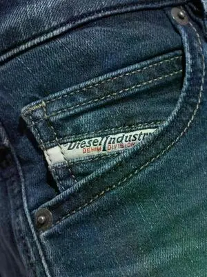 DIESEL® 1992 D-jiann Faded Jeans