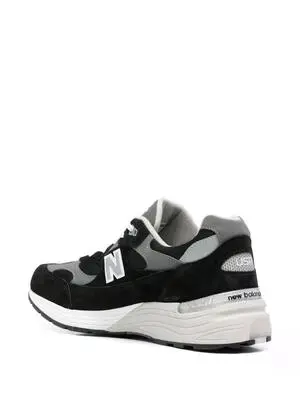 NEW BALANCE 992 Sneakers - Black