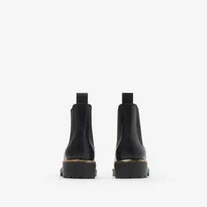 Burberry Leather Chelsea Boots - Black
