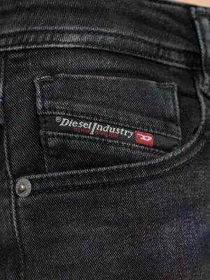 DIESEL® 1969 D-ebbey Jeans
