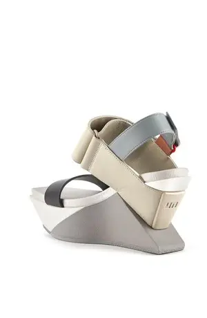 United Nude Delta Wedge Sandal - Neutrals