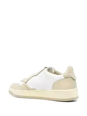 AUTRY Medalist Low Sneakers - White