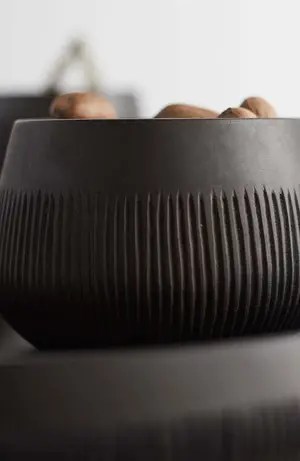 THE COLLECTIVE HOME Chiseled Leila Bowl