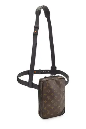 LOUIS VUITTON Monogram Canvas Utility Side Bag - Black