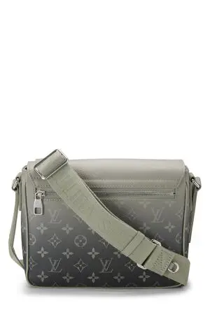 LOUIS VUITTON District Monogram Gradient - Black