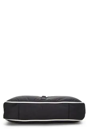 Saint Laurent Le 5 À 7 Shoulder Bag - Black