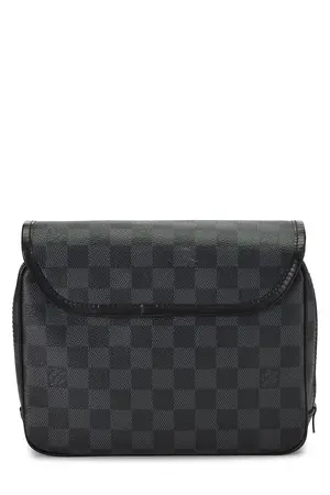 LOUIS VUITTON Damier Graphite Toiletry Kit