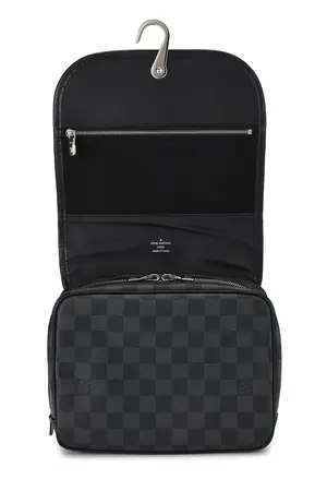 LOUIS VUITTON Damier Graphite Toiletry Kit