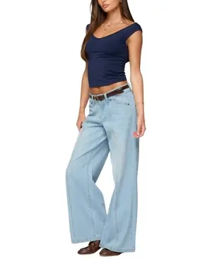 EDIKTED Angeline Wide V Neck Top