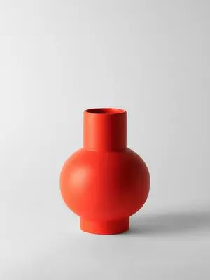 RAAWII Vases Lifestyle - Red