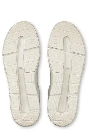 On The Roger Advantage Sneakers - White/white