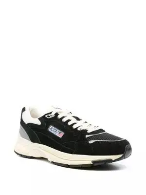 AUTRY Hyperway Sneakers - Black