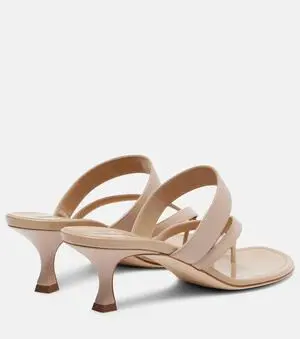 Manolo Blahnik Susa 50 Leather Thong Sandals - Beige