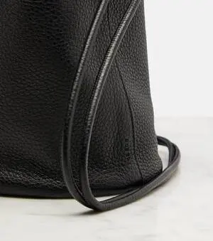 THE ROW Joe Medium Leather Backpack - Black