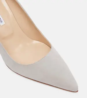Manolo Blahnik Bb 90 Suede Pumps - Grey