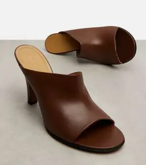 THE ROW Signum 90 Leather Mules - Brown