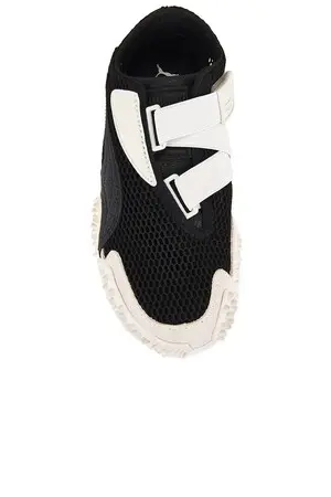 PUMA Mostro Mesh Sneaker