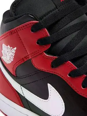 Nike Air Jordan 1 Retro High Sneakers - Red