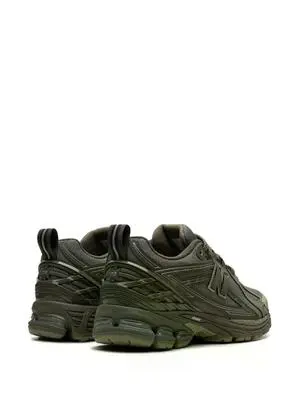 NEW BALANCE 1906r Sneakers
