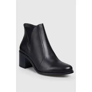 MANELA Leather Chelsea Boot
