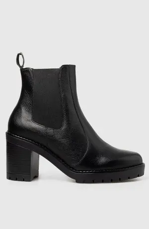 MANELA Pera Block Heel Chelsea Bootie