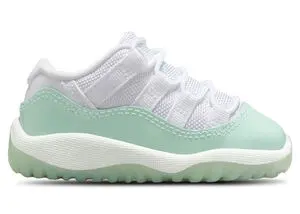 JORDAN 11 Retro Low Sneakers - White/igloo