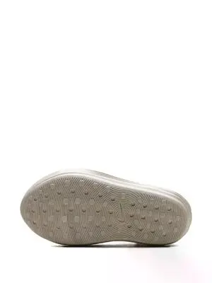 Nike Reactx Rejuven8 Sneakers