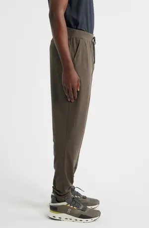 Zella Live In Performance Joggers - Olive Tuscan