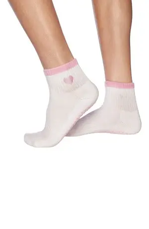 SOULS. Heart Ankle Grip Socks - White