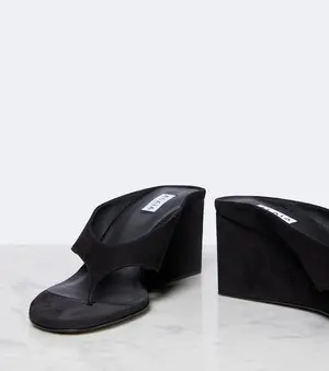 Alaïa Cube 75 Suede Wedge Thong Sandals - Black