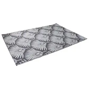 NORTHLIGHT 4' X 6' And White Fan Leaf Rectangular Outdoor Area Rug