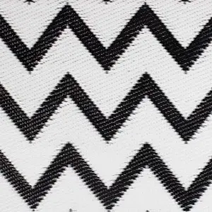 NORTHLIGHT 4' X 6' And White Chevron Rectangular Outdoor Area Rug