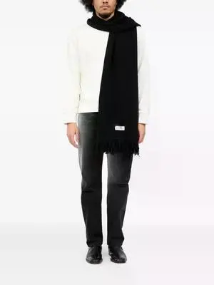 MAISON MARGIELA Taped Label Wool Scarf