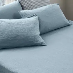 PIGLET IN BED Linen Fitted Sheet, King - Dusk Blue