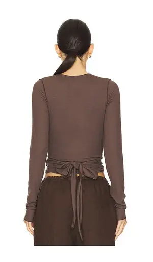 VIR VITA Margot Wrap Top - Chestnut