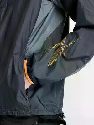 REEBOK Wind Run Jacket