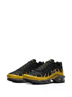 Nike Air Max Plus Sneakers - Black