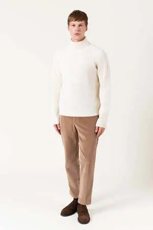 AUTORE Gregory Fine Knit Turtleneck - Perla