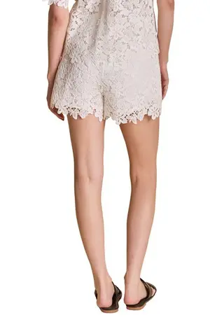 Endless Rose Floral Lace Shorts - Ivory