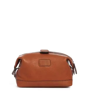 KORCHMAR Ryder Toiletry Kit - Pebbled Tan