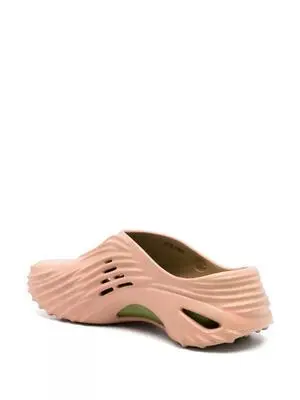 CROCS Echo Wave Slides
